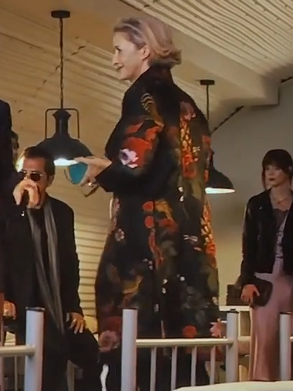 The Menu 2022 Lil­lian Flo­ral Coat - Paragon Jackets