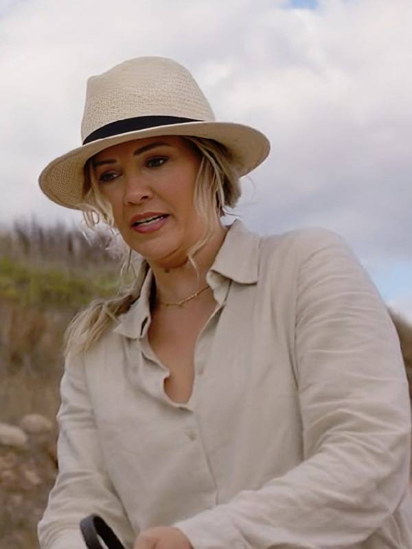 Missing the Boat 2026 Emilie Ullerup Light Beige Shirt